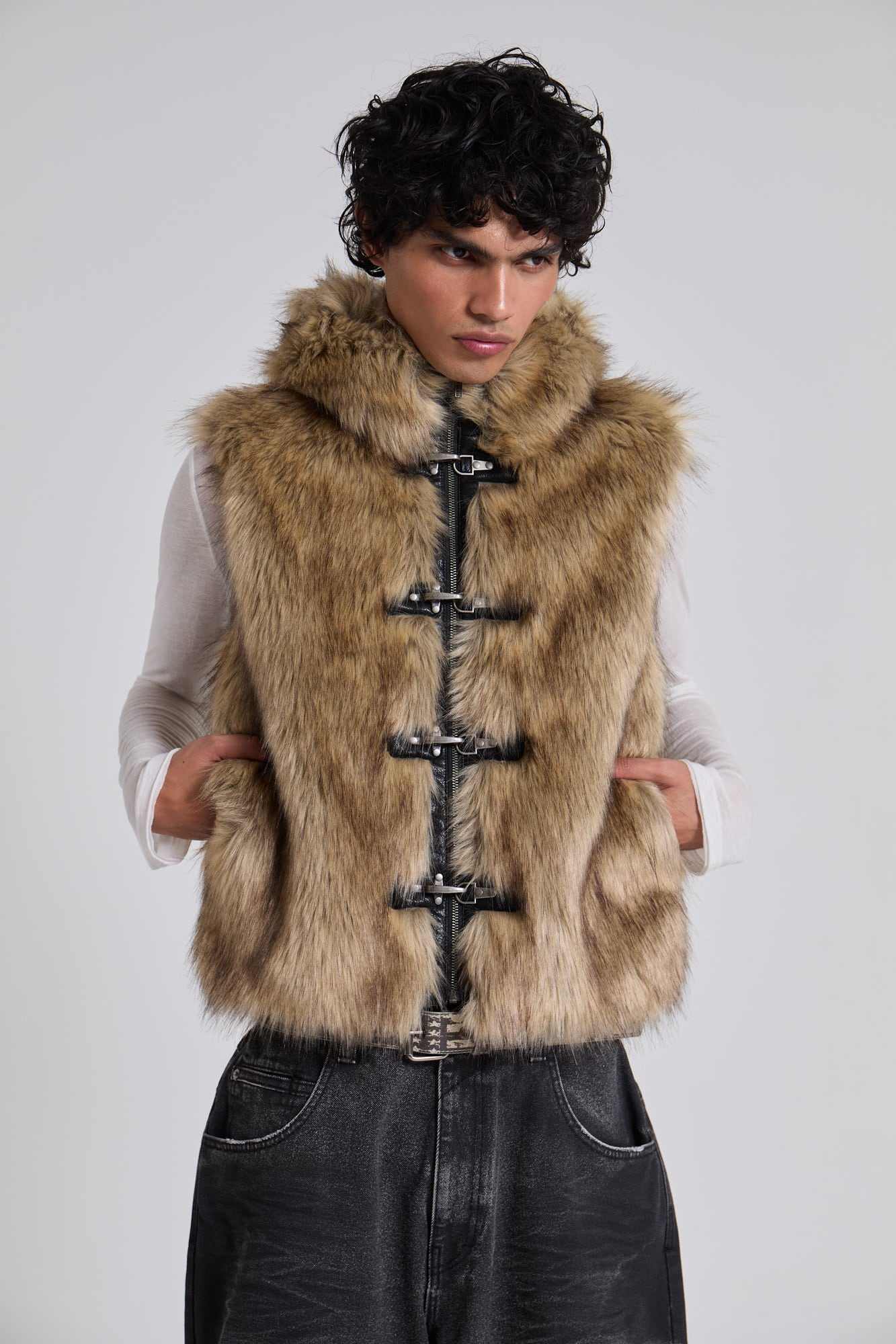 Mendoza Faux Fur Gilet | Jaded London | Clothing