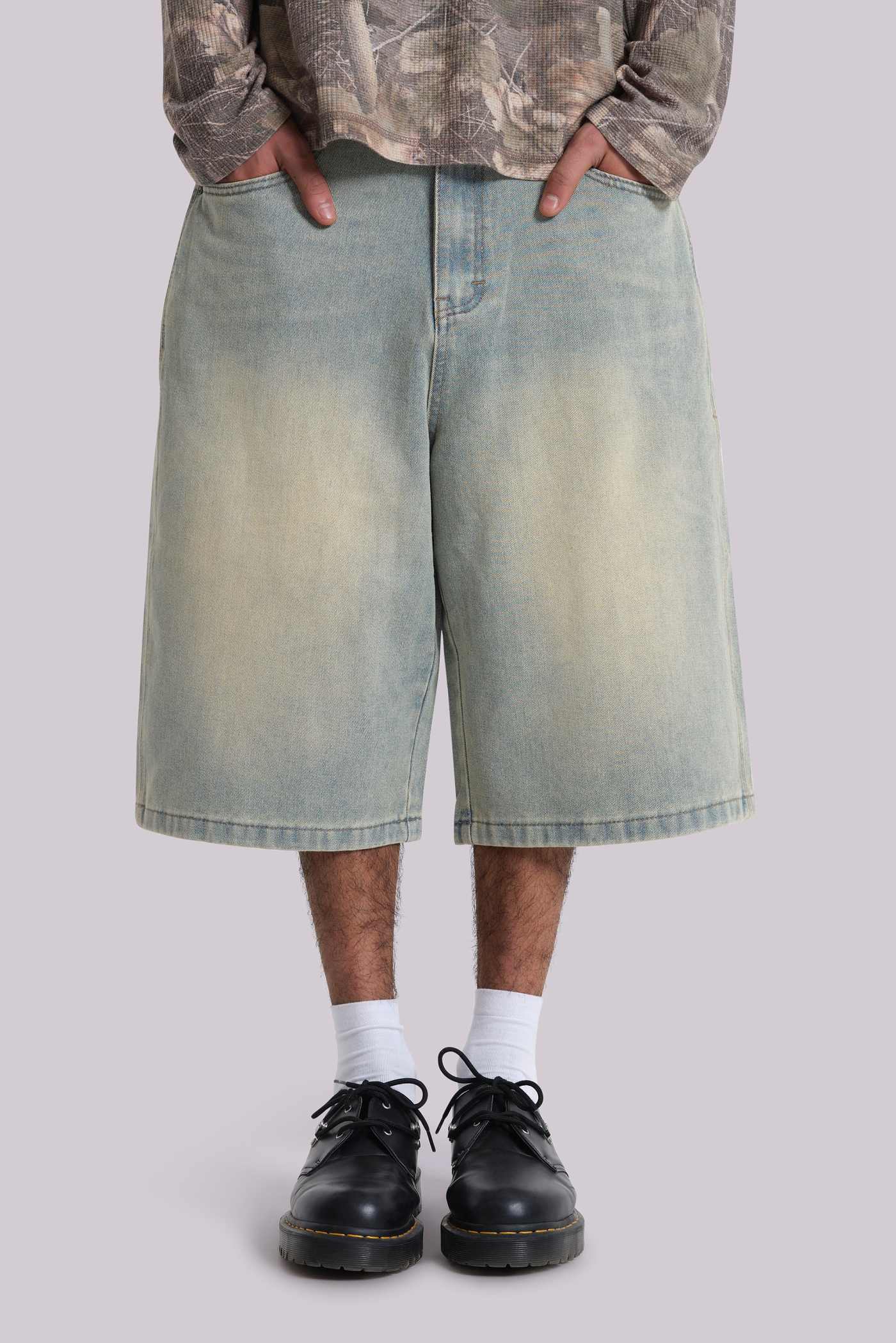 Shop Light Wash Jumbo Jorts | Jaded London | Clothing