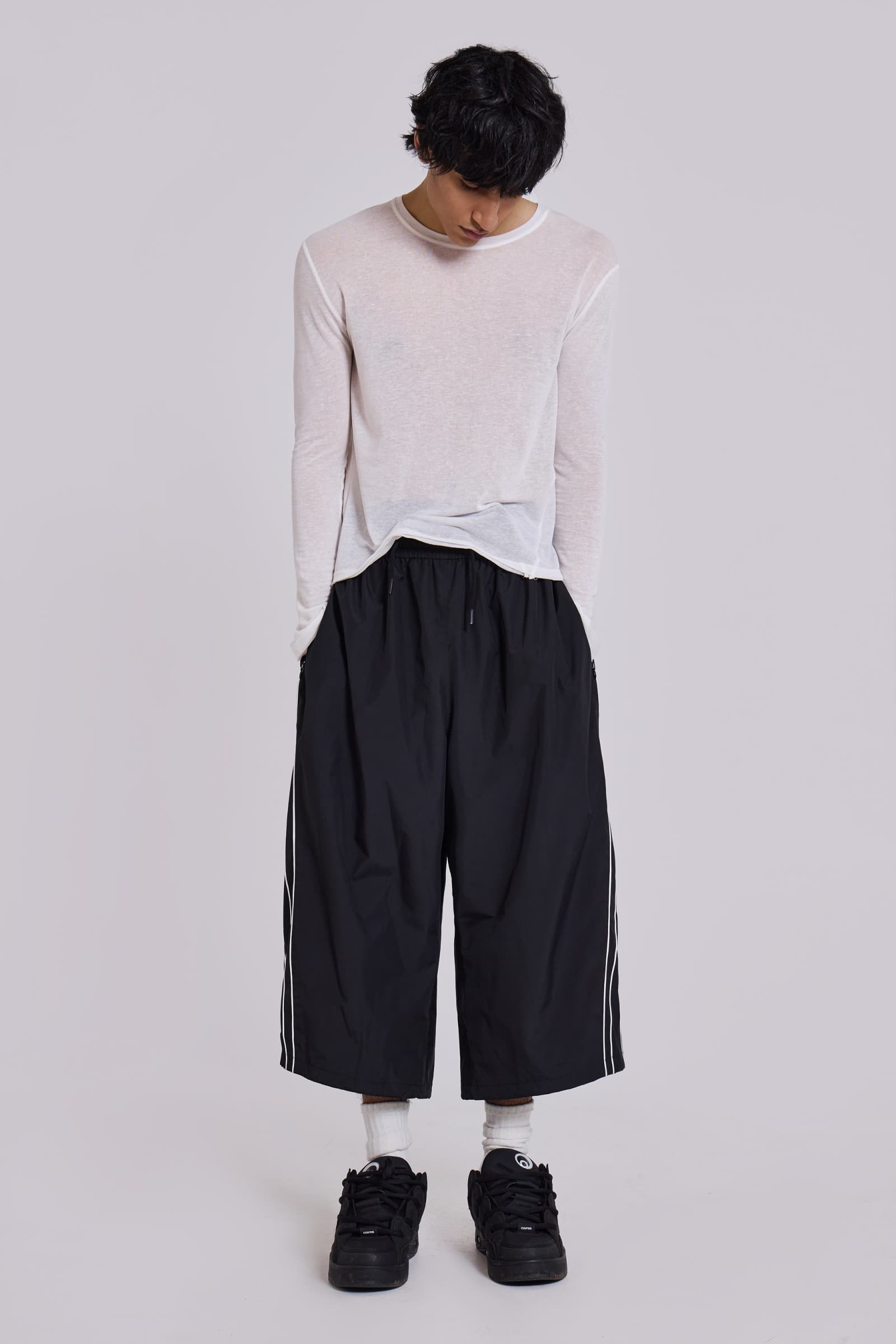 Black Vapor 3/4 Shorts | Jaded London | Clothing