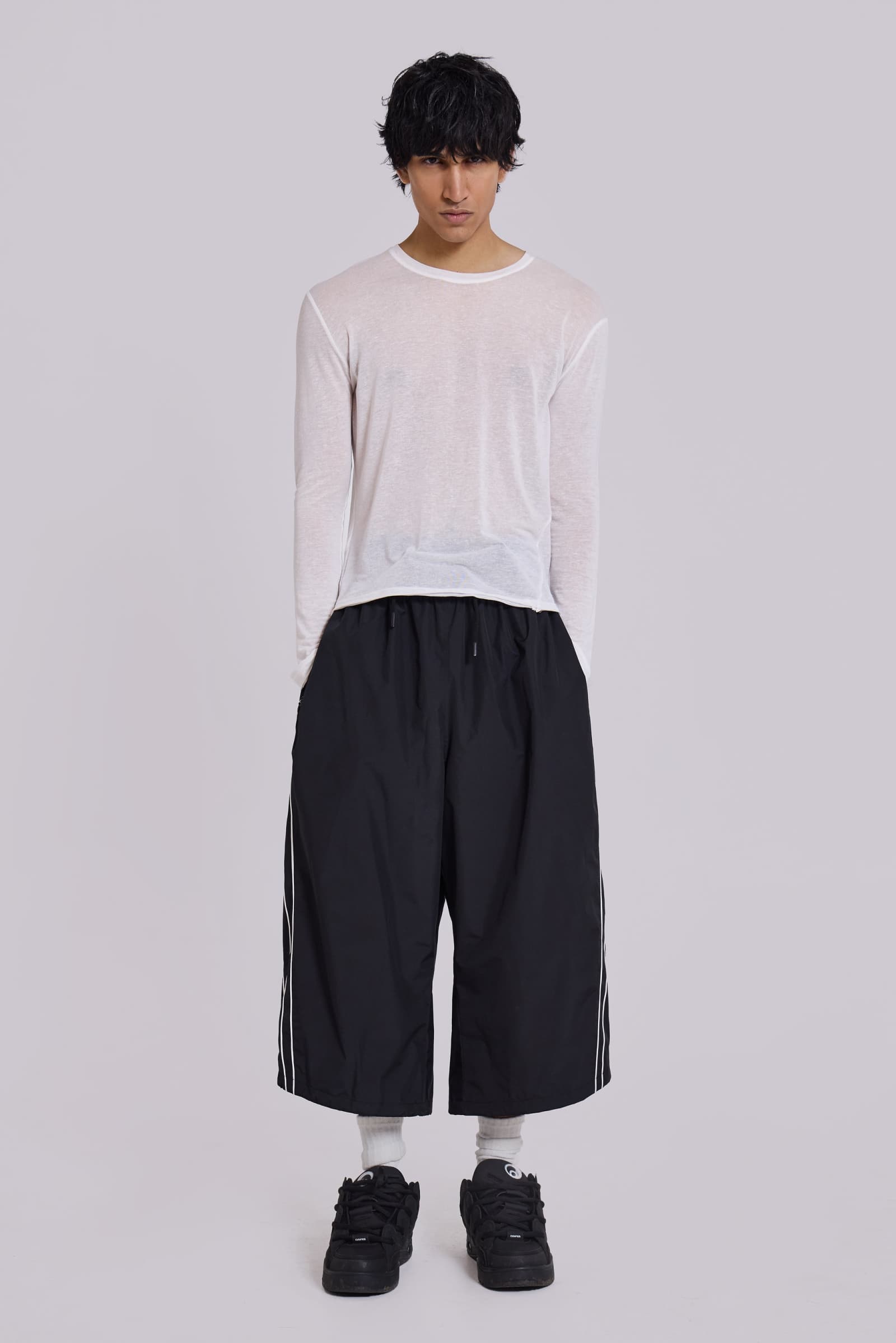 Black Vapor 3/4 Shorts | Jaded London | Clothing