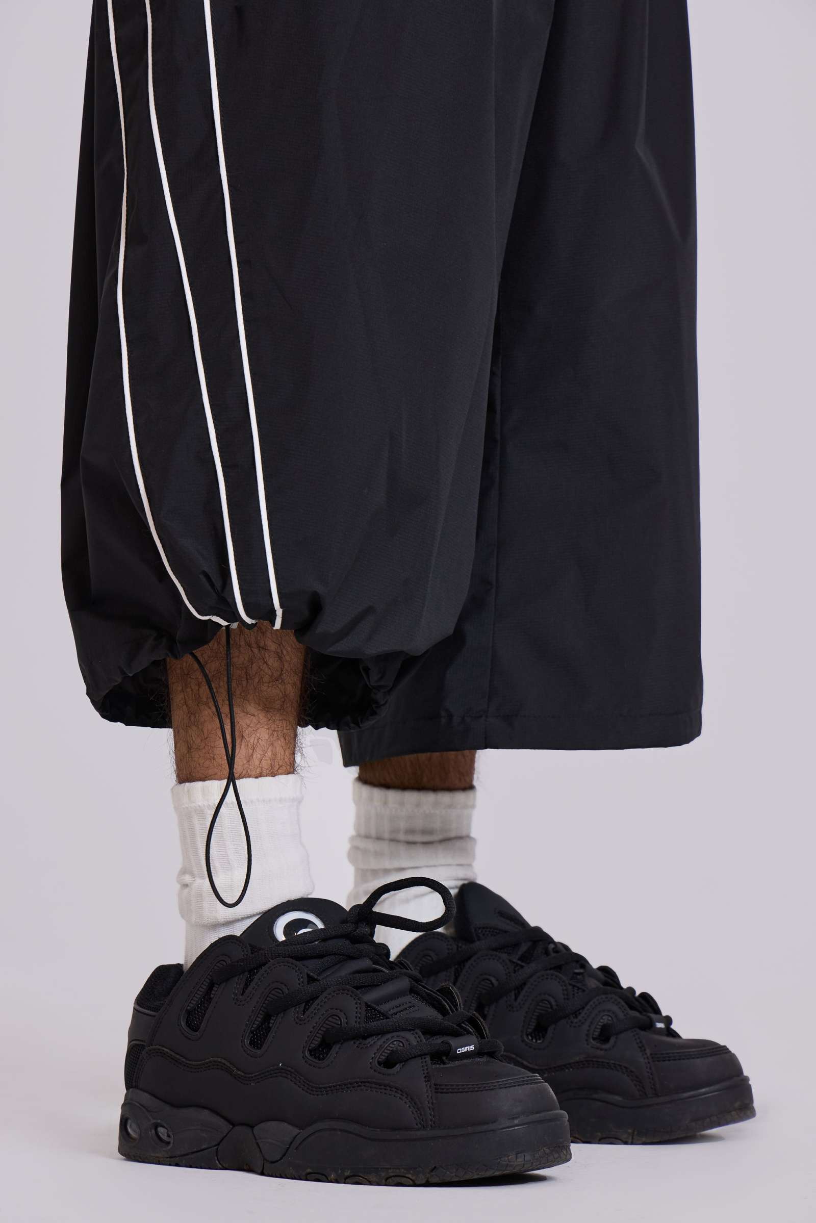 Black Vapor 3/4 Shorts | Jaded London | Clothing